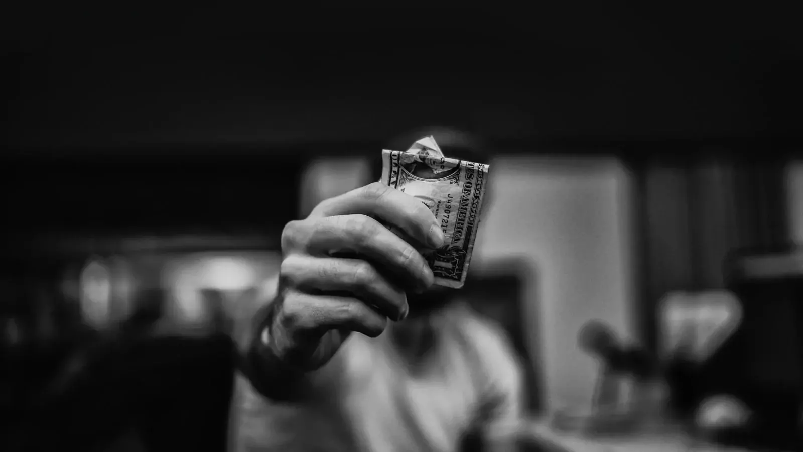 how-to-save-money-111-money-saving-tips-for-everyone